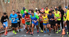 Runners Hit Road Race in Forest Park | Queens Latino