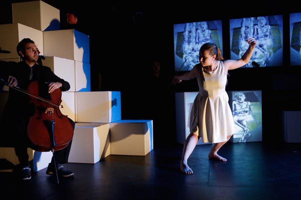 Visuality en el Queens Theatre del Parque Flushing con fusión de música ...