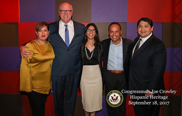 Congresista Crowley y Gutiérrez celebran el Mes de la Herencia Hispana ...