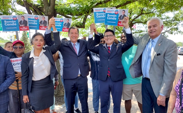 Suozzi apoya a Cando a Asamblea de NY | Queens Latino